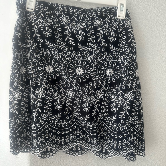 LOFT | Skirts | Loft Black And White Mini Skirt | Poshmark